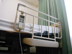 【寛ぎたい方へ】リクライニングベッドの利点&おすすめをご紹介